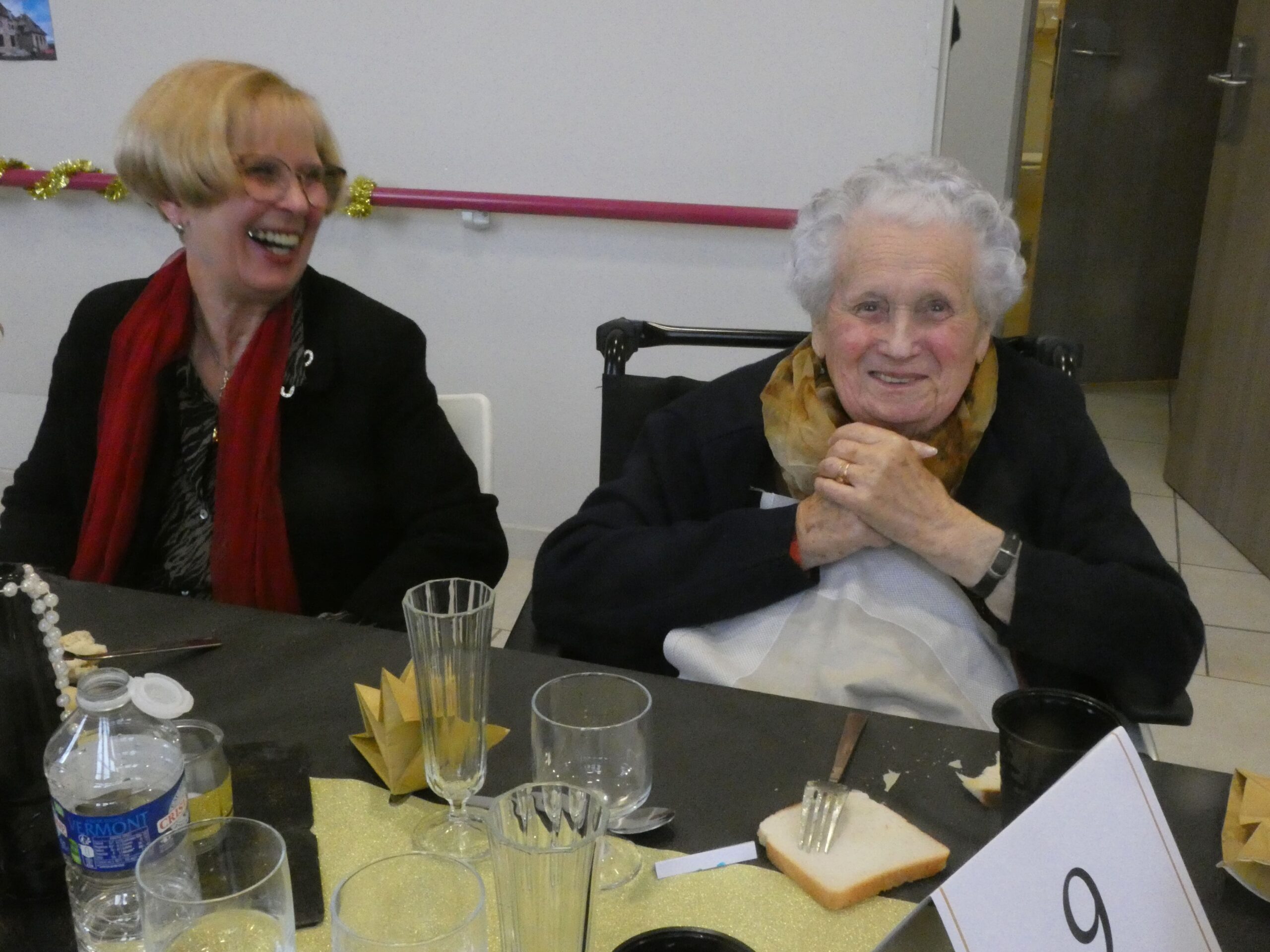 Repas de noël avec les familles - La Charité